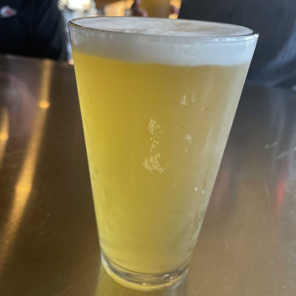 Stuey McBrew's - Downtown Lee's Summit - 32 tips