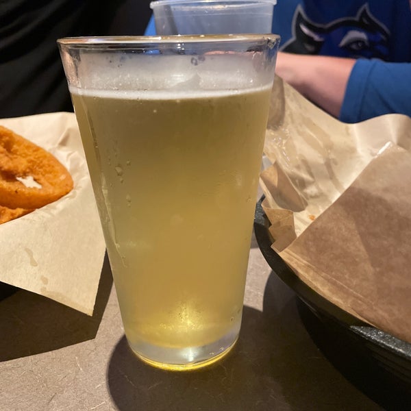 Stuey McBrew's - Downtown Lee's Summit - 32 tips