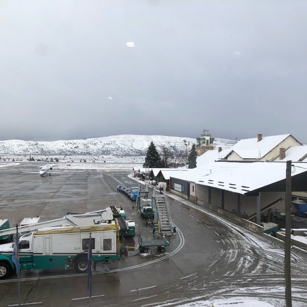 Aeropuerto Internacional de Bariloche - Teniente Luis Candelaria (BRC) - 92 tips from 6610 visitors