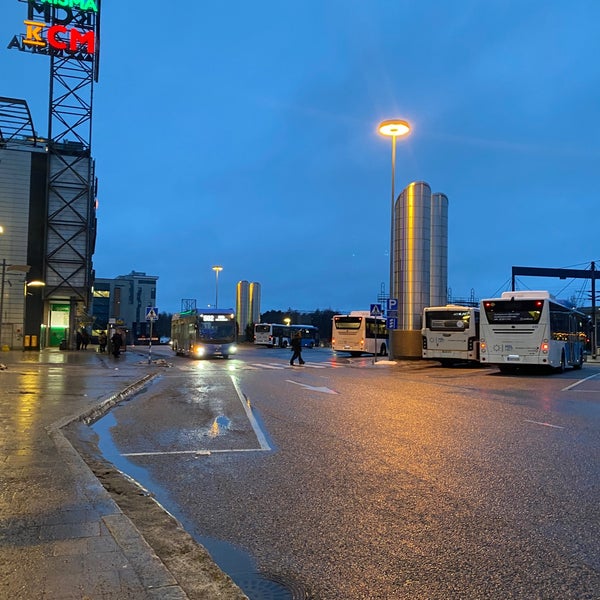 HSL Leppävaaran linja-autoterminaali - Bus Station in Espoo