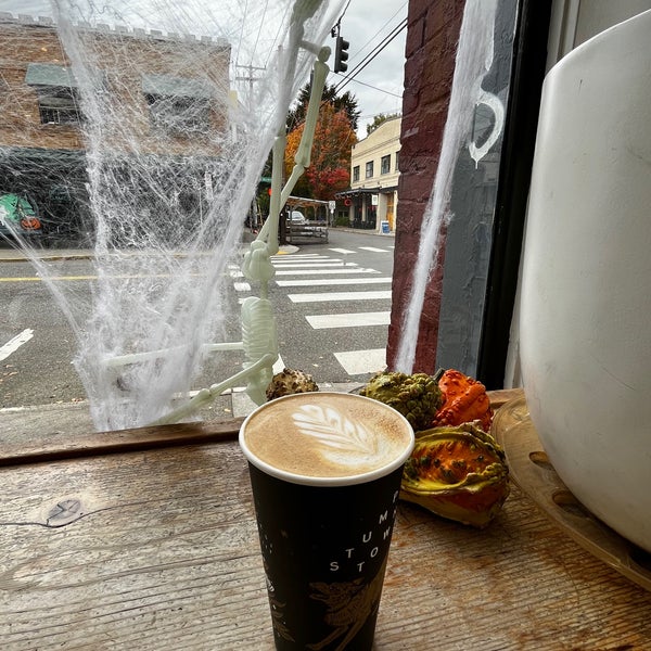 Stumptown Coffee Roasters - 3356 SE Belmont St