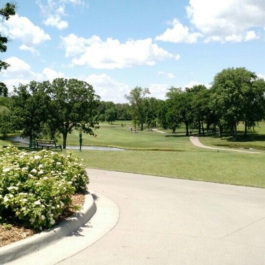 Edgewood Golf Course - Golf Course in Fargo