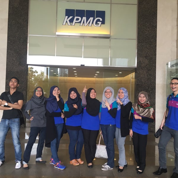 Photos at KPMG Tower - 17 tips from 3311 visitors