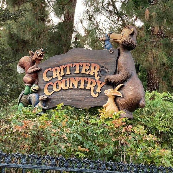 Disneyland Critter Country Logo