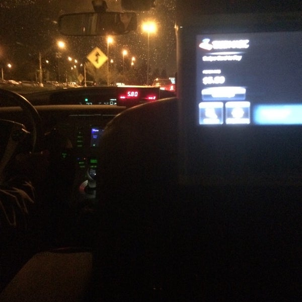 PDX Taxi Stand - Taxi