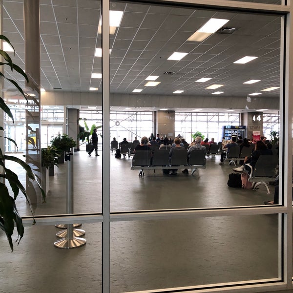Photos at Abbotsford International Airport (YXX) - 30440 Liberator Ave