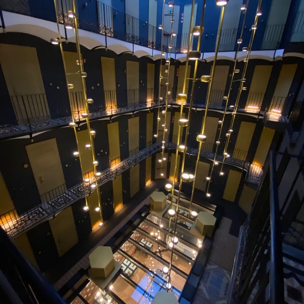 Hotel España - El Raval - C. Sant Pau, 9-11