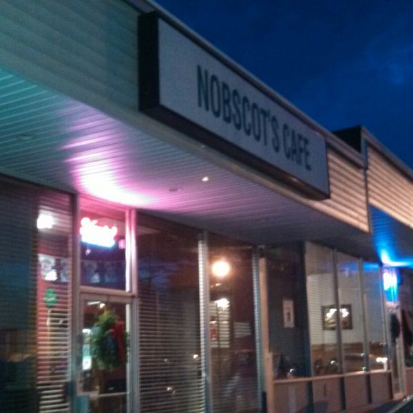 Nobscot's Cafe - 847 Edgell Rd