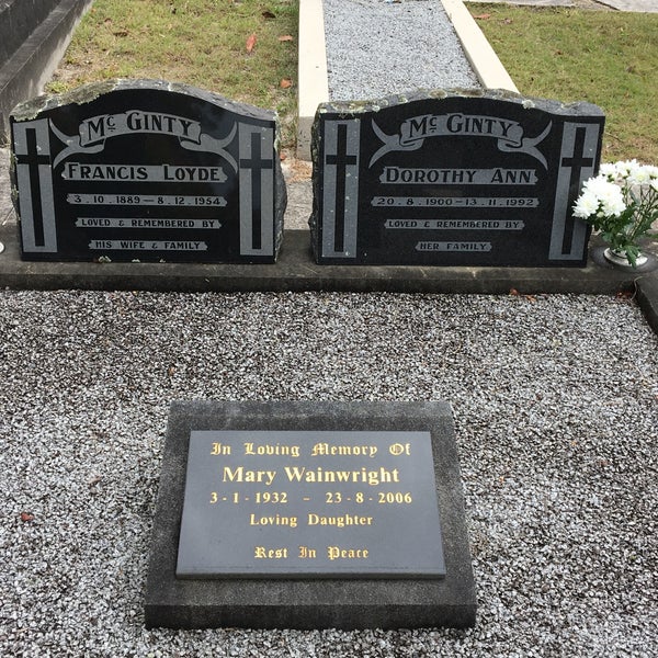 Point Clare Cemetery - Cemetery in Point Clare