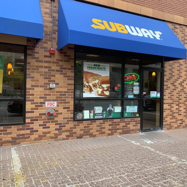 SUBWAY - Downtown Indianapolis - 305 W Washington St