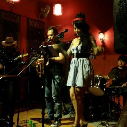 Fubar 福吧 - Speakeasy in Beijing