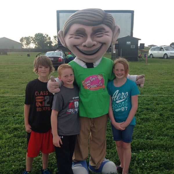 Danny Boy's Drive In Movie Theaters - Ionia, MI