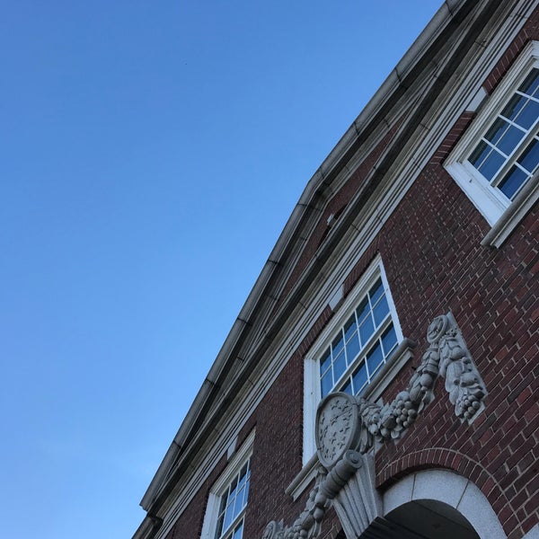 US Post Office - West Bayside - 125 Forest Ave