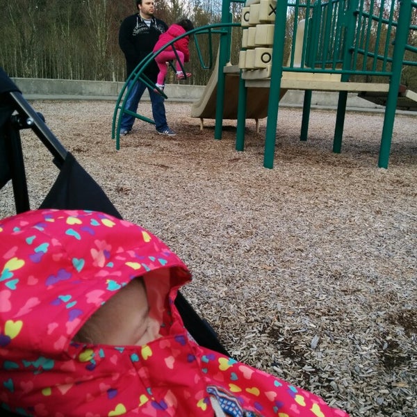 Photos at Cascade View Park - Park in Redmond