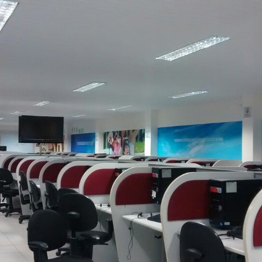 BC Contact Center - Centro - R. Sen. Pompeu, 1379