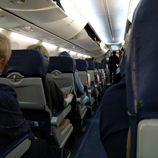 Gate A5 - Airport Gate