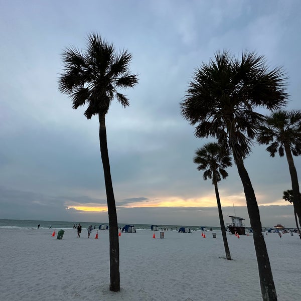 Sunsets at Pier 60 - Festival in Clearwater Beach