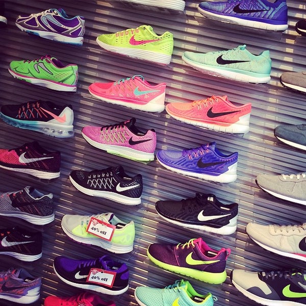 Super Runners Shop - Theater District - 745 7th Ave