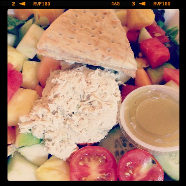 Zoës Kitchen - Greek Restaurant