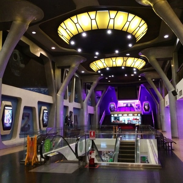 Coliseum Cineplex (โคลีเซี่ยม ซีนีเพล็กซ์) - 12 tips from 972 visitors