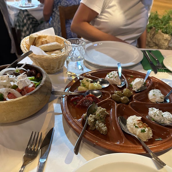 Mandra - Greek Restaurant