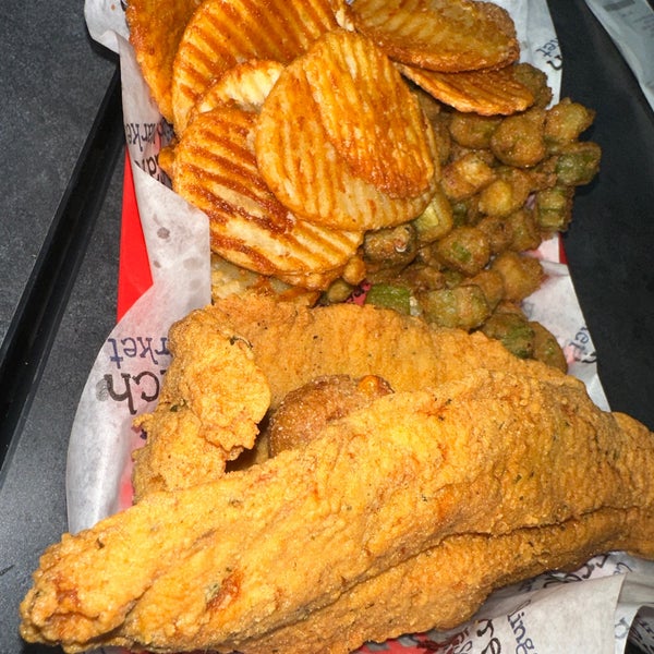 Caplinger's Fresh Catch Seafood Market - 7460 N Shadeland Ave
