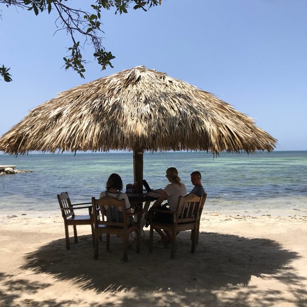 Chill-Out Hut Beach Bar & Grill - 15 tips from 270 visitors