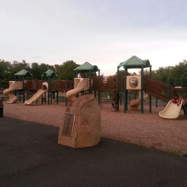 Gwen Thompson Briar Patch Park - Sterling Park - 2 tips