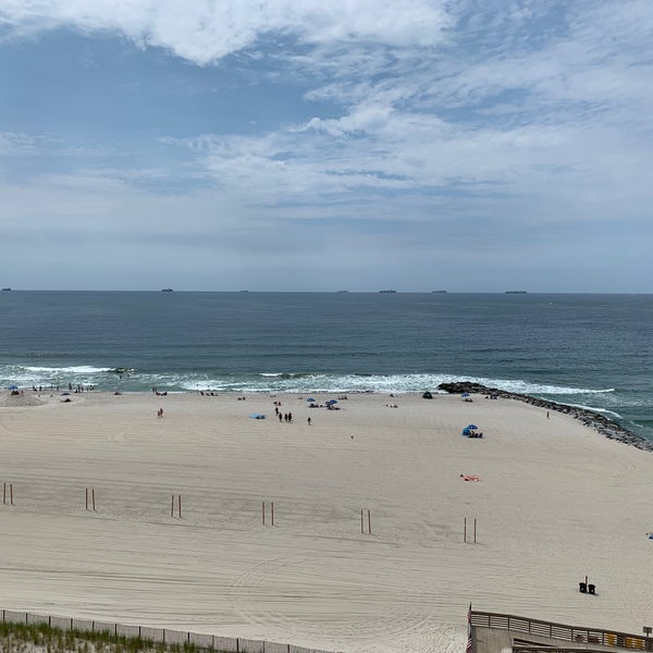 Allegria Hotel Rooftop Pool & Deck - 80 W Broadway