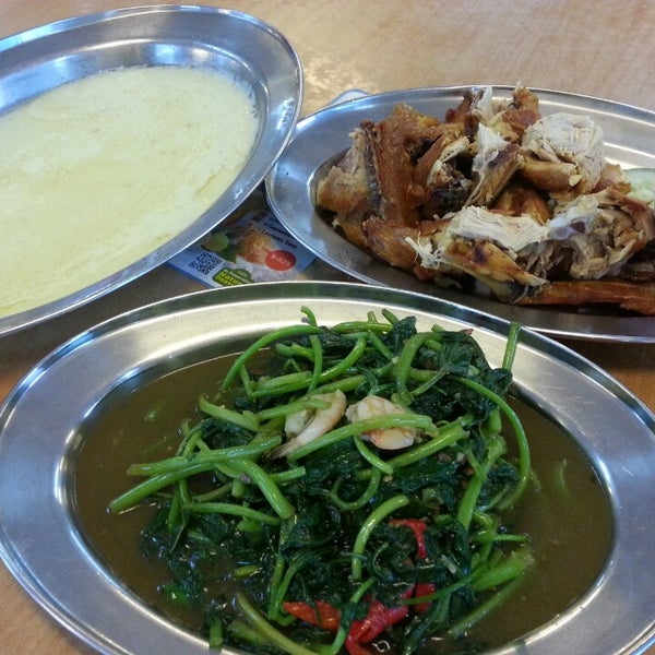 Photos at Thiam Seng Restaurant 添成海鲜饭店 - 11 tips