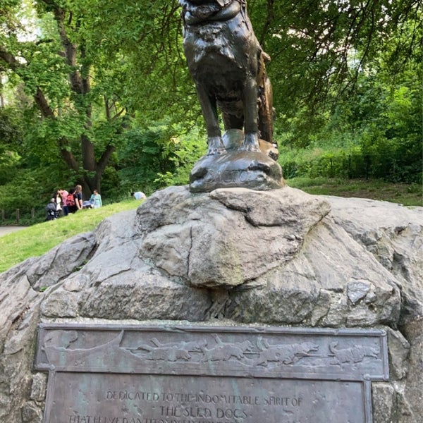 The Real Balto Statue
