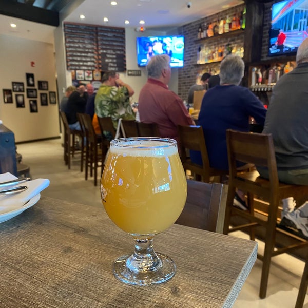 Black Rabbit Saloon - New American Restaurant