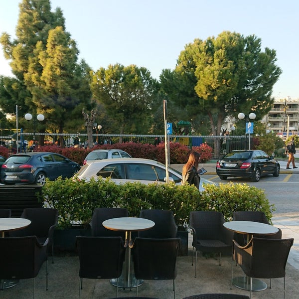 Breeze Cafe - Café