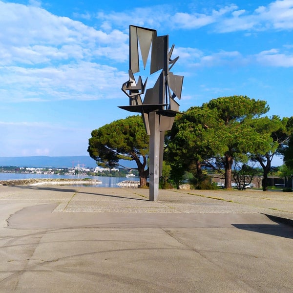 Pyramides de Vidy - Monument