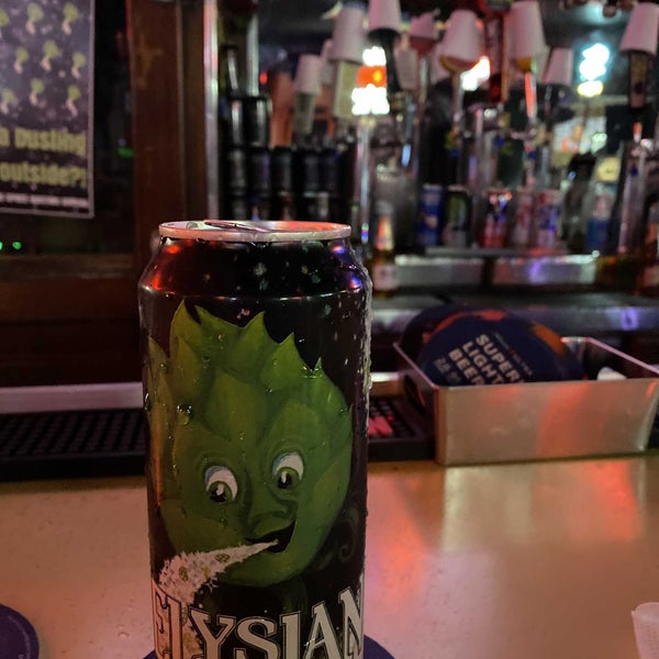 Mac's Triangle Pub - Pub in Seattle