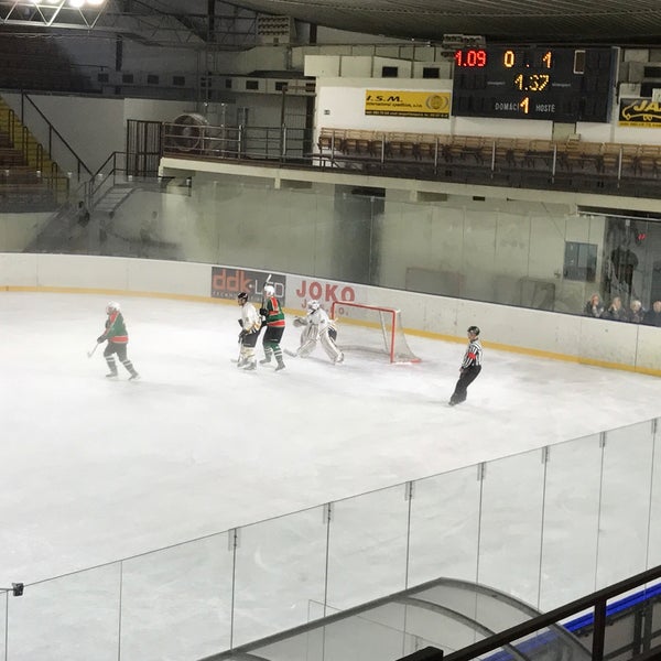 Zimný štadión Senica - L. Novomeského 88