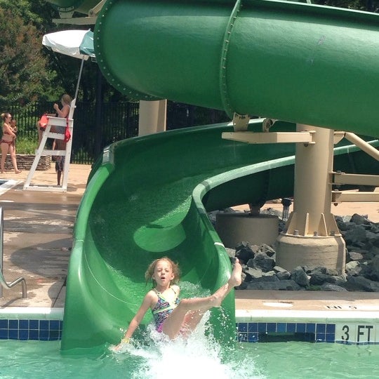 Onesty Pool and Aquatic Center - Charlottesville, VA