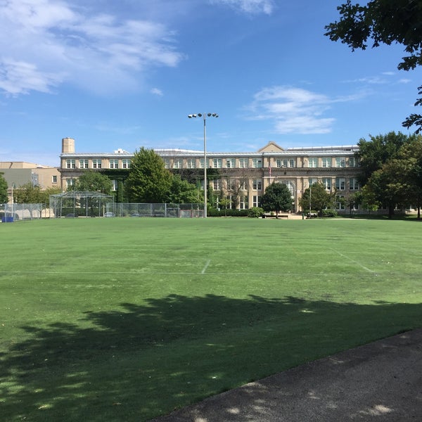 Senn Park - Park in Chicago