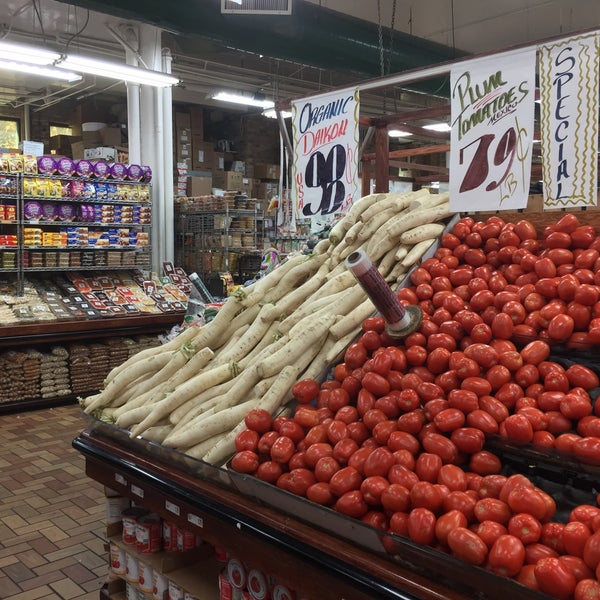 Fresh Farms International Market - Grocery Store in Chicago
