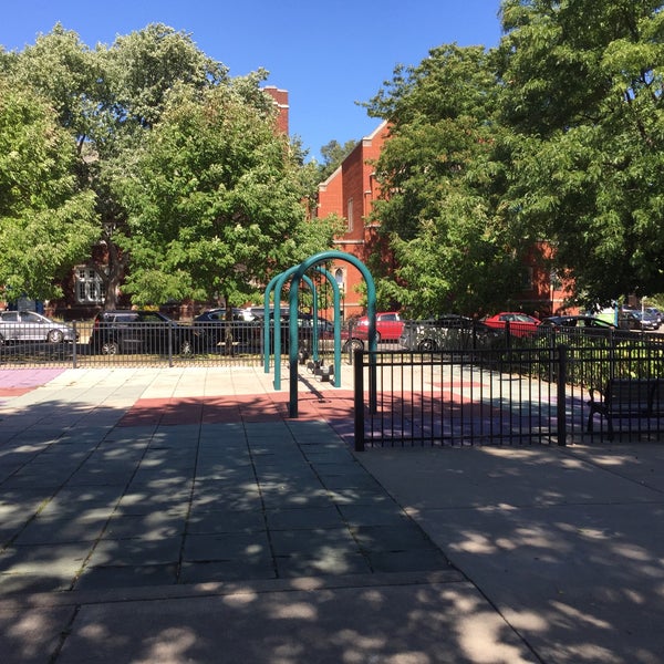 Senn Park - Park in Chicago