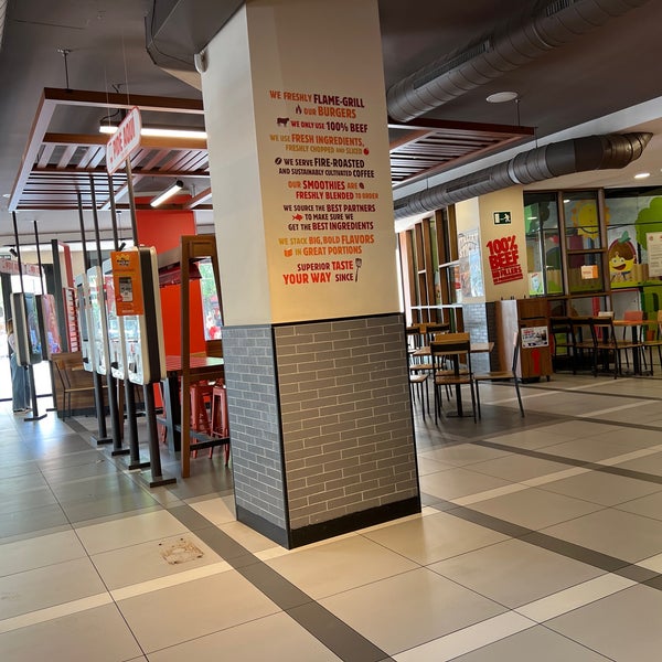 Burger King - Fast Food Restaurant in Macarena