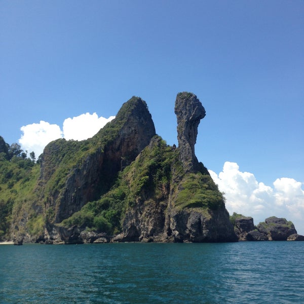 เกาะไก่ (Chicken Island) - Island