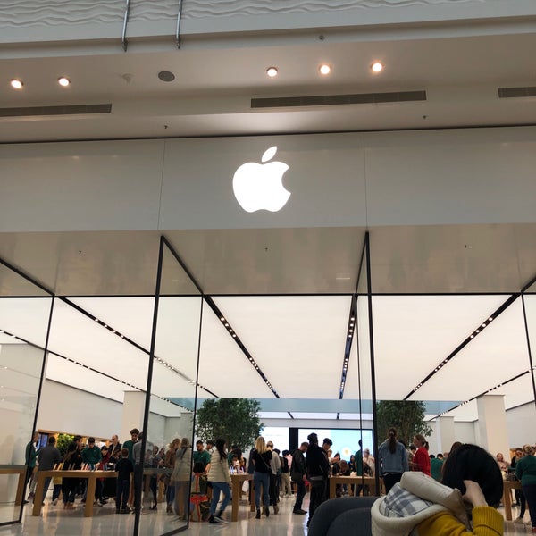 Photos at Apple Chadstone - 43 tips from 2895 visitors