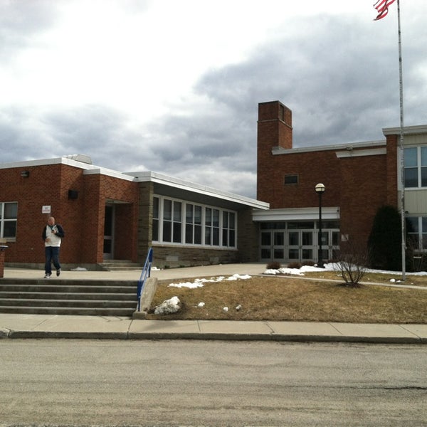 Maple Hill High School - 1216 Maple Hill Rd