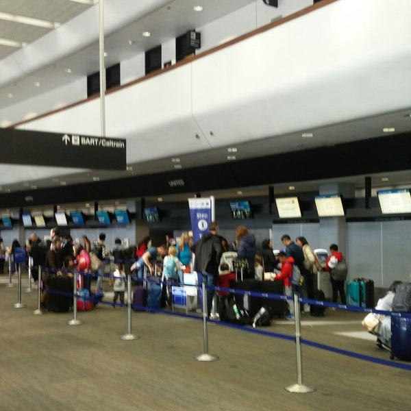 Photos at United Airlines Check-in - 12 tips