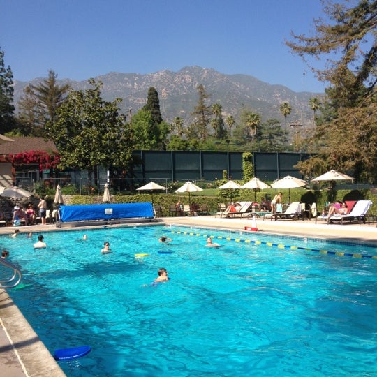 Altadena Town and Country Club - E. Mendocino St.