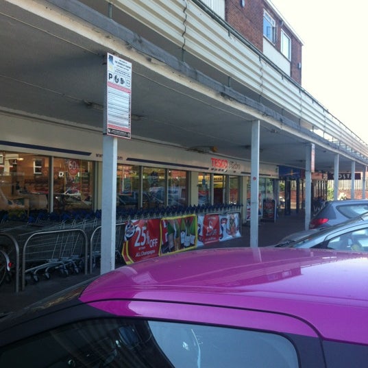Tesco Express - 318 visitors