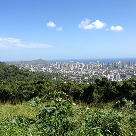 Tantalus Lookout - Scenic Lookout in Honolulu