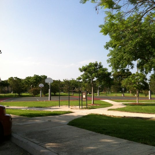Pompano Community Park - Playground in Pompano Beach