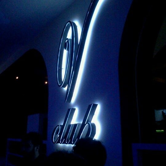 V Club - 16 tips from 553 visitors